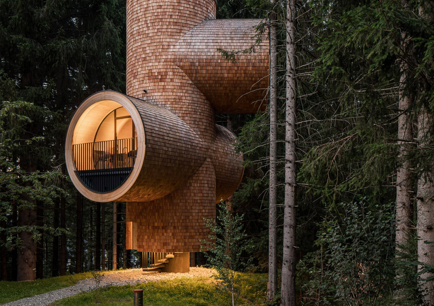 Bert: Treehouse Living por Studio Precht - nucleuss